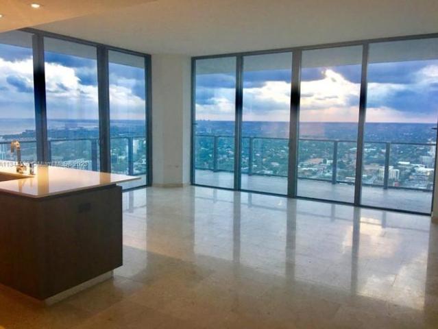 88 7th St SW #3402, Miami, FL 33130