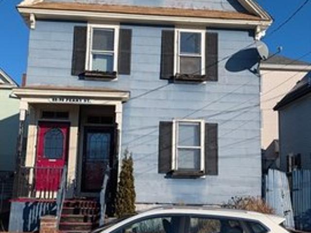 88 90 Perry St, Lowell, MA 01852