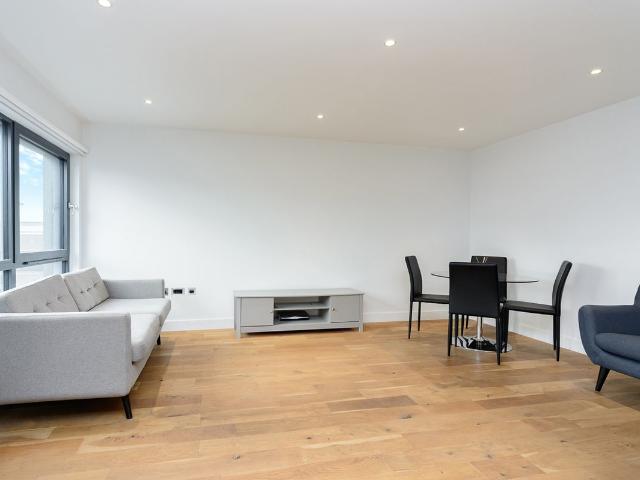 88 98 College Road, Harrow, Harrow HA1, 1 bed flat to rent, £1,700 pcm | PrimeLocation