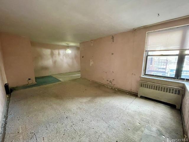 88 11 Northern Boulevard A310