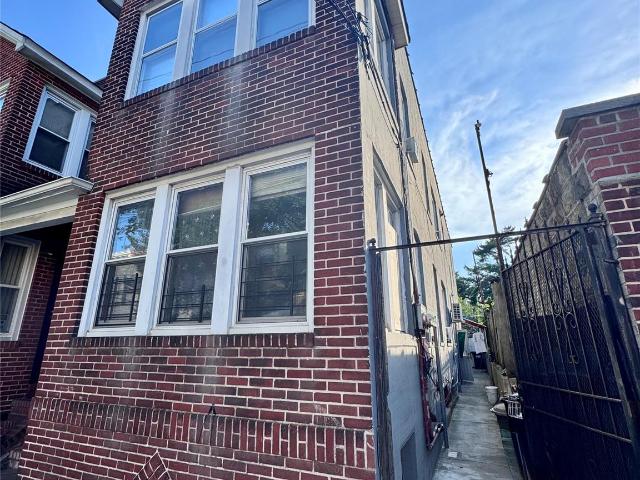 88 16 85th Street