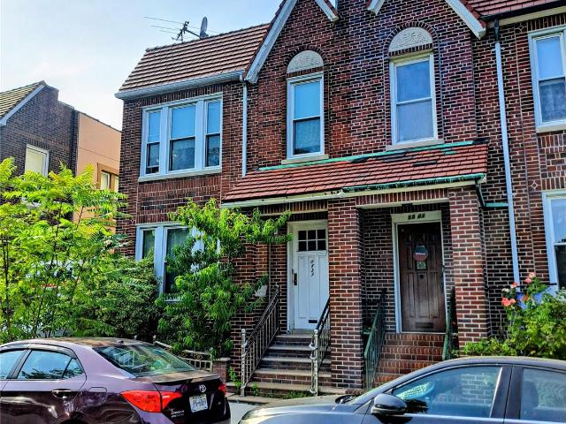 88 39 82nd Avenue, Unit 1