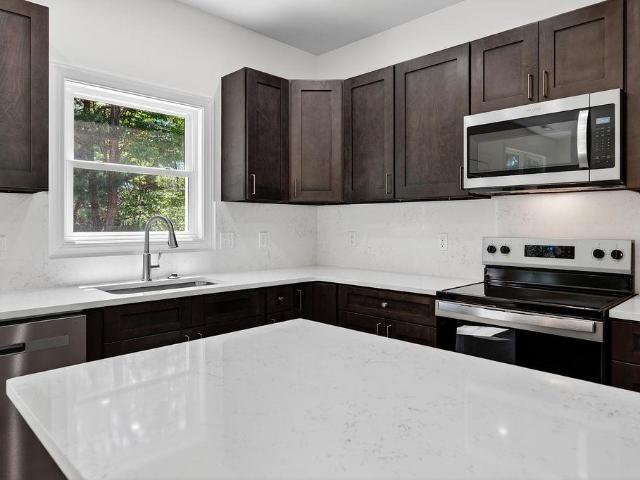 88 upland ct