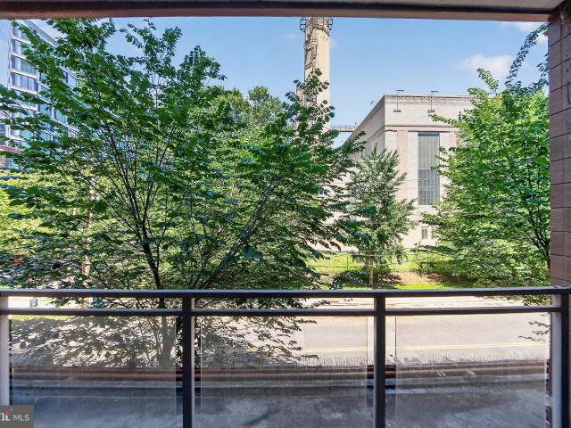 88 V St SW, Unit 213, Washington, DC 20024 | MLS #DCDC2242