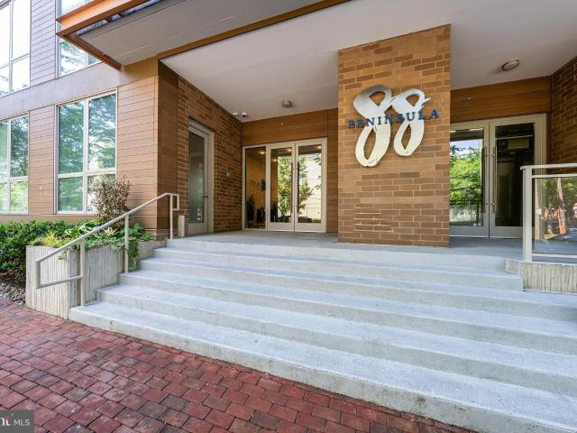 88 V St SW, Unit 808, Washington, DC 20024 | MLS #DCDC2259
