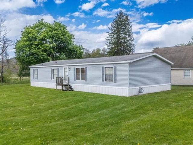 88 W Elmira St, Mansfield, PA 16933