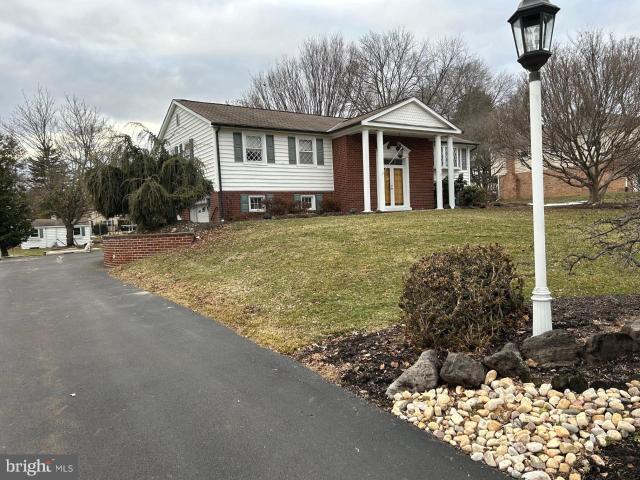 88 W Rambler Dr, Southampton, PA 18966 | MLS #PABU2114 | Compass