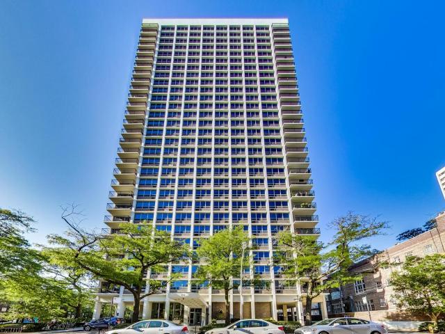 88 W Schiller Street # 2903L