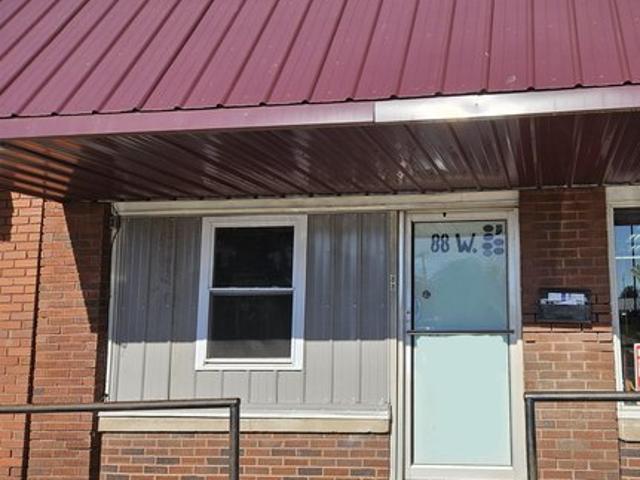 88 W Vincennes St, Linton, IN 47441