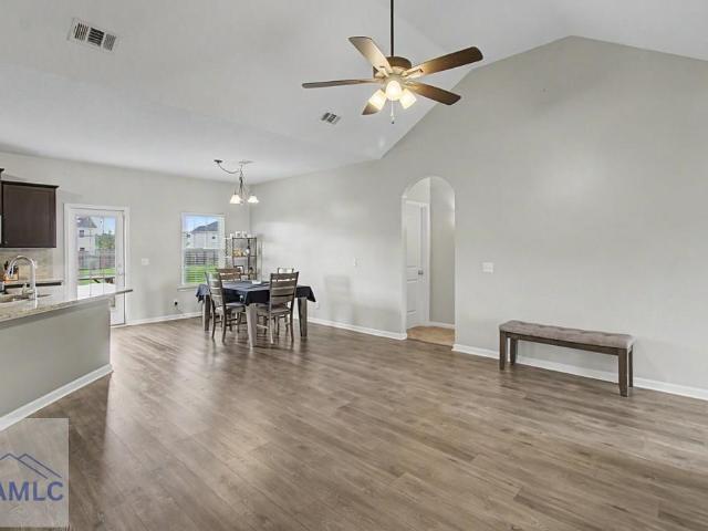 88 Whipporwill Way NE