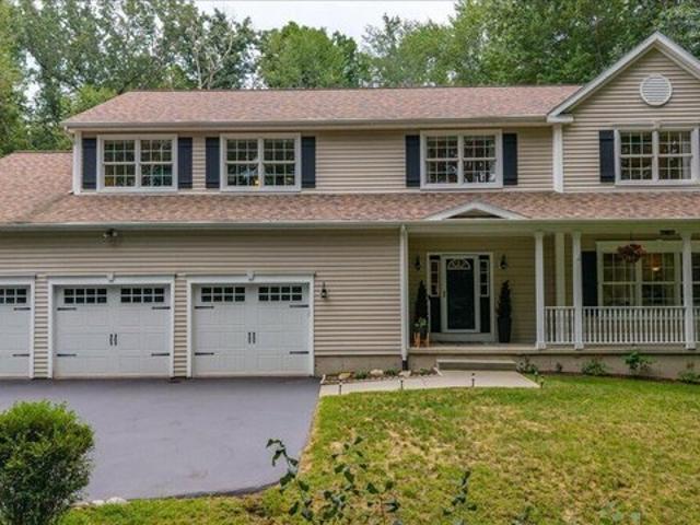 88 Adams Rd, Saratoga Springs, NY 12866