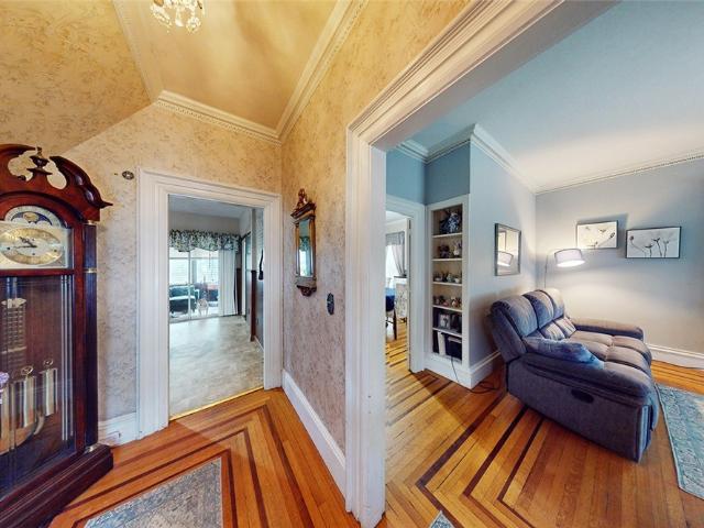 88 Brown Street