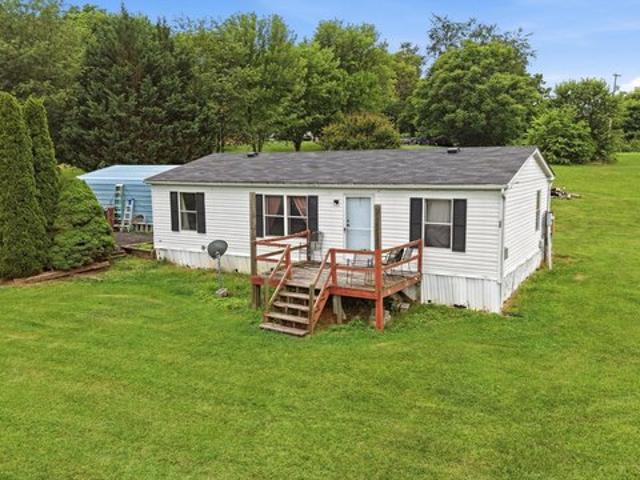 88 Chet Dr, Hedgesville, WV 25427