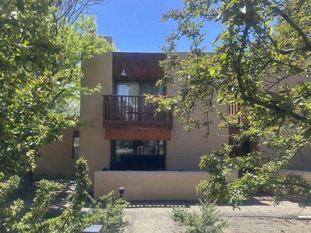 88 Comanche Rd Unit 143, El Prado, NM 87529