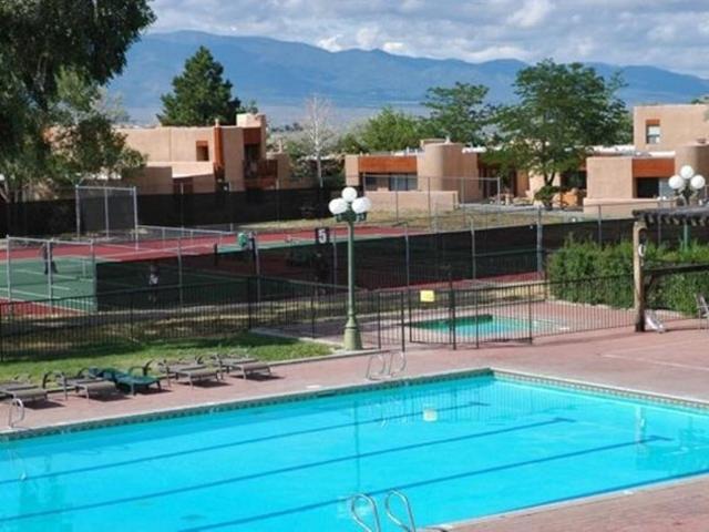 88 Comanche Rd Unit 104, El Prado, NM 87529