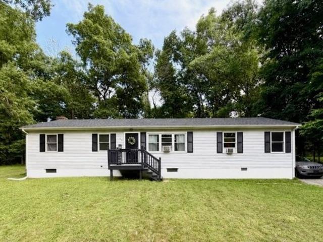 88 Cresent Dr, Hampton, NJ 07860