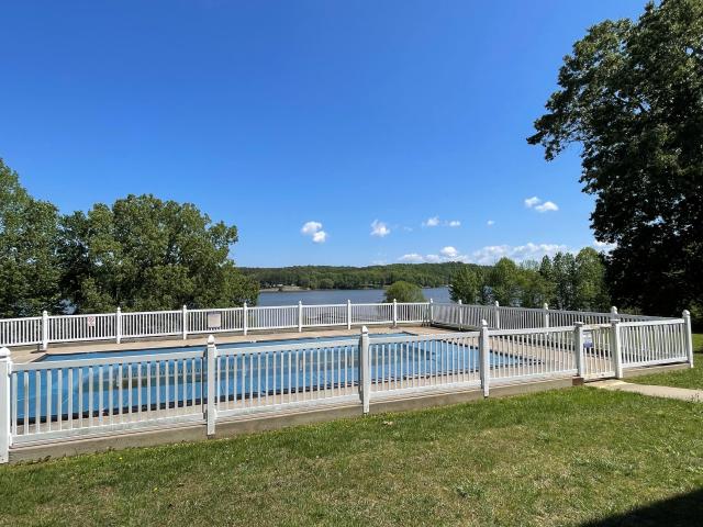 88 Deer Lake Ln Lane # Unit 2