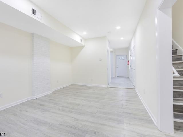 88 Devon St
