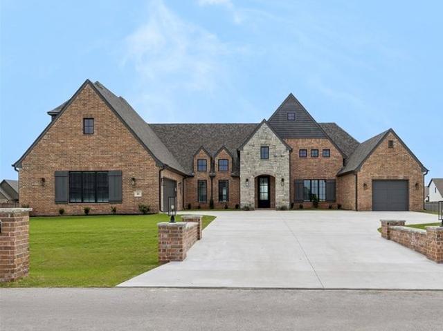 88 E 165th Pl S, Glenpool, OK 74033