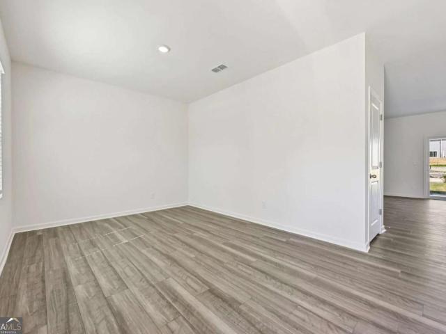 88 Ellenore Drive