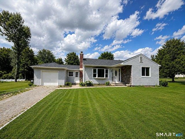 88 Fan Hill Rd, Monroe, CT 06468