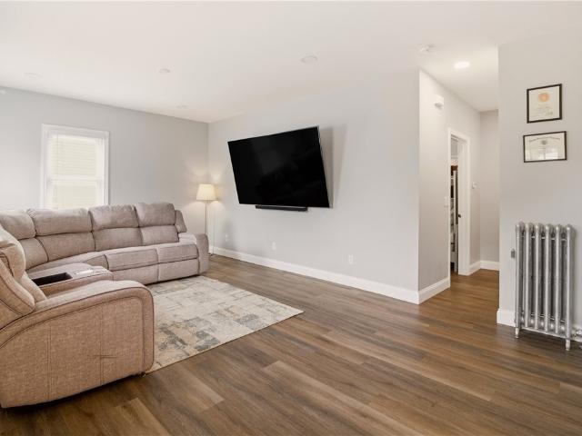 88 Grove Avenue