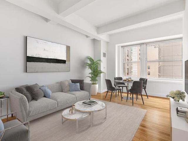 88 Greenwich St Apt 913, New York, NY 10006