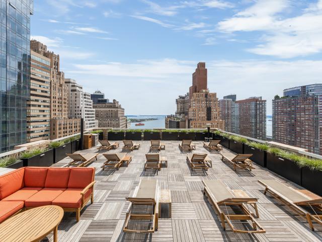 88 Greenwich Street, Unit 721