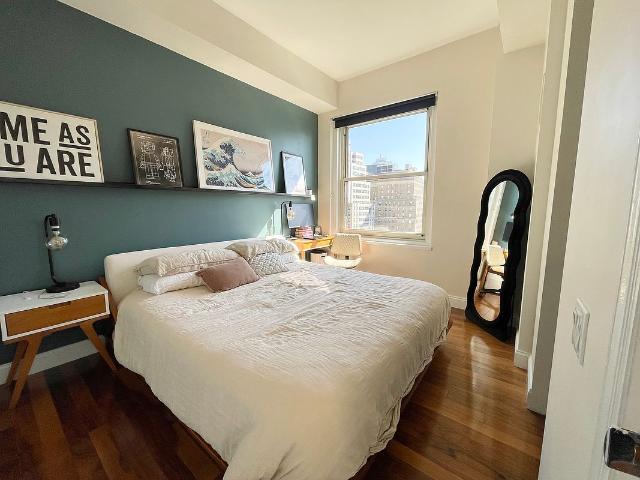 88 Greenwich Street 2207