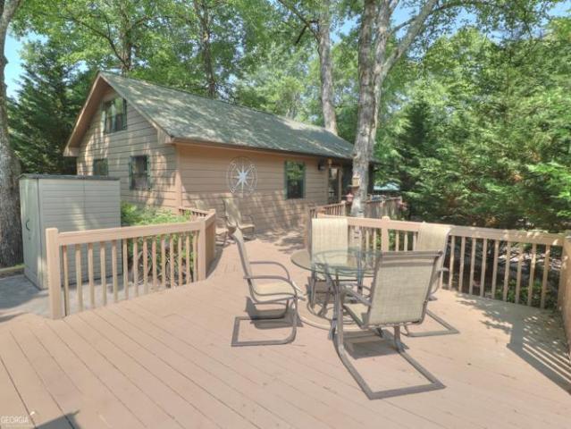 88 Hill Crest Ct, Cleveland, GA 30528