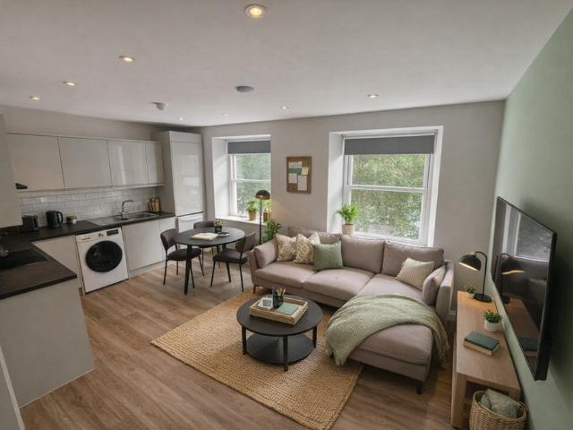 88 Hotwell Road, Bristol BS8 3 bed house to rent £3,185 pcm £735 pw