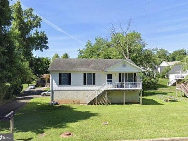 88 John E Mann St, Warrenton, VA 20186