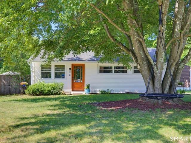 88 Lawncrest Dr, Southington, CT 06489
