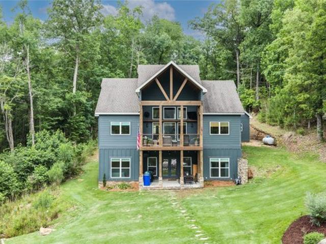 88 Lighthouse Ct, Dadeville, AL 36853