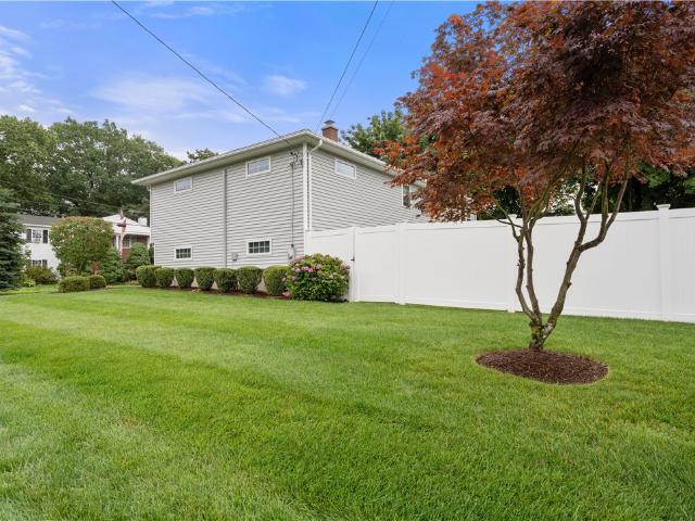 88 Locust Avenue