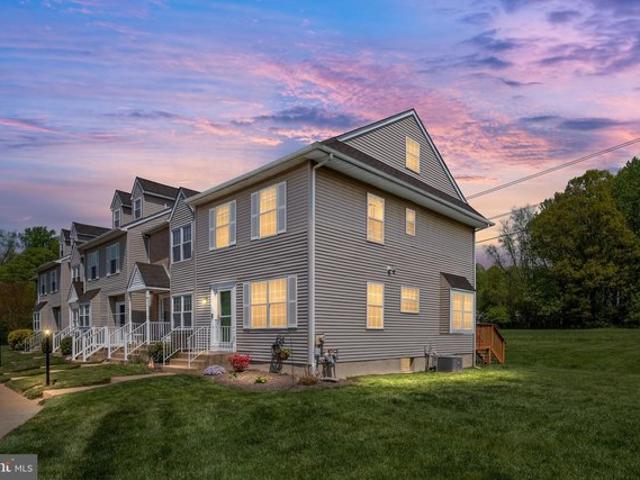 88 Louis James Ct, Aston, PA 19014