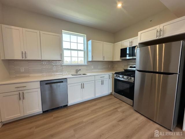 88 Louis Street 6