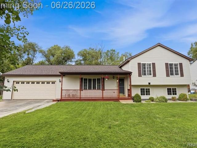 88 Luella Ave, Scio Township, MI 48103