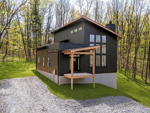 88 Mallard Dr, Basye, VA 22810