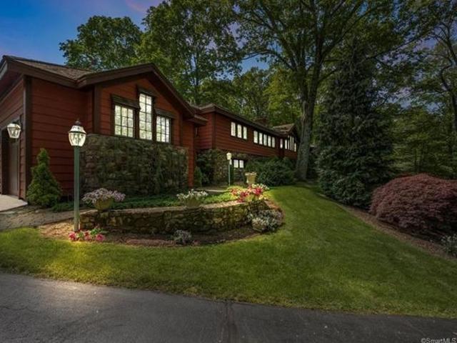 88 Mapleview Rd, Wallingford, CT 06492