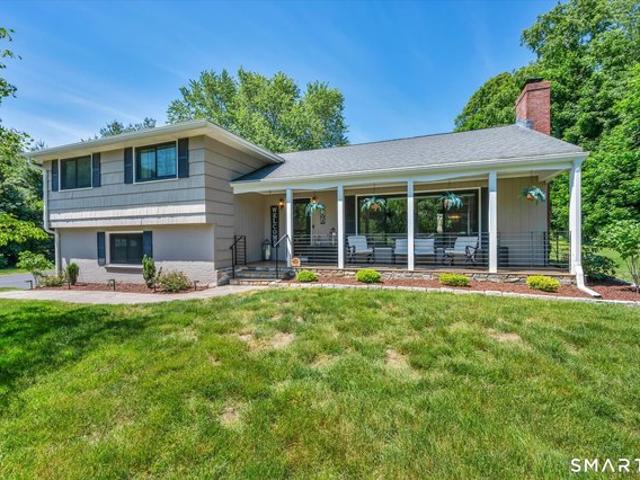 88 Meadow Wood Rd, Branford, CT 06405