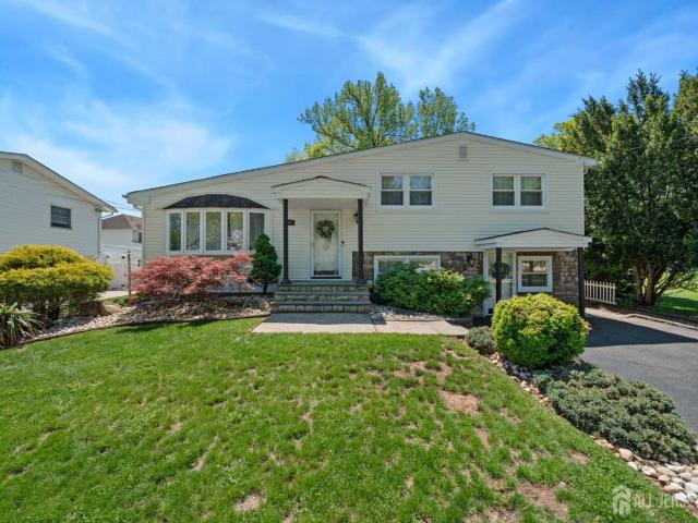 88 Montrose Avenue