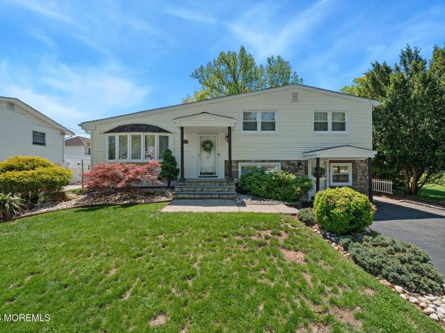 88 Montrose Avenue