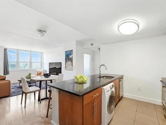 88 Morgan St # 4303