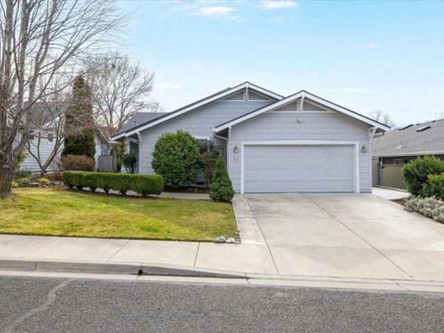 88 Mountain View Dr, Phoenix, OR 97535