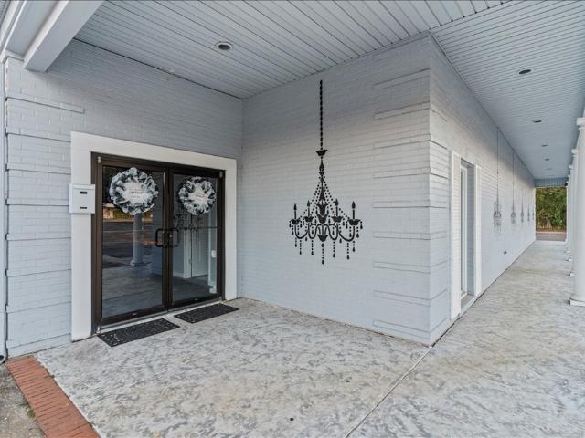 88 N Daleville Avenue