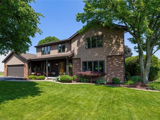 88 Northampton Cir, Rochester, NY 14612