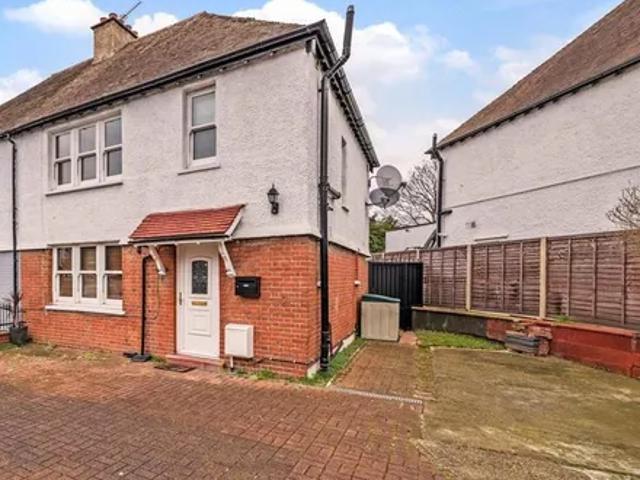 88 Pope's Lane, London, W5 4NS, United Kingdom | 4 bed house for rent #140396475 | Rentberry