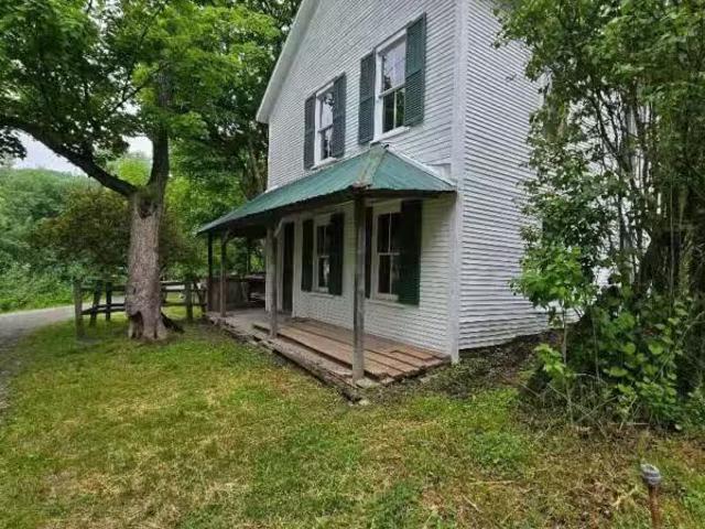 88 RAILROAD AVE, SHUSHAN, NY 12873 Single Family Residence For.