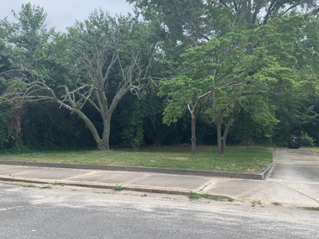 88 Railroad Ave, Penns Grove, NJ 08069